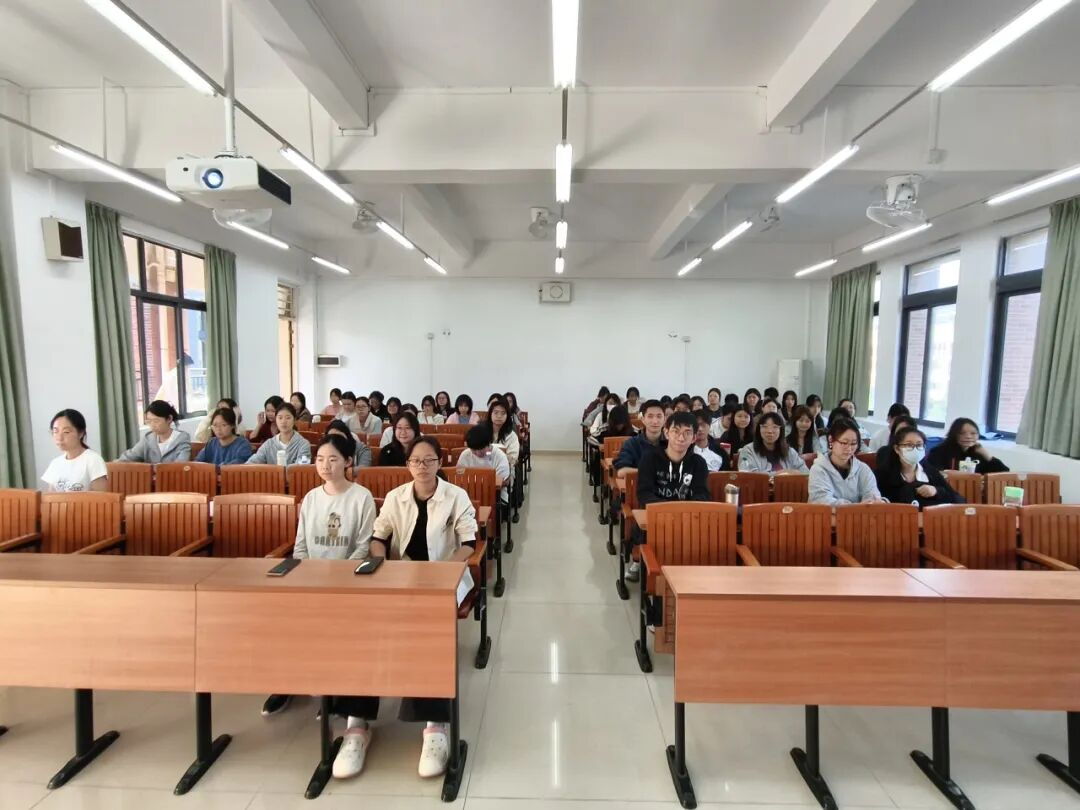 优良学风班 | 以学正风，凝心聚力，书写新篇章——2023级汉语言文学C班-中国语言文学系